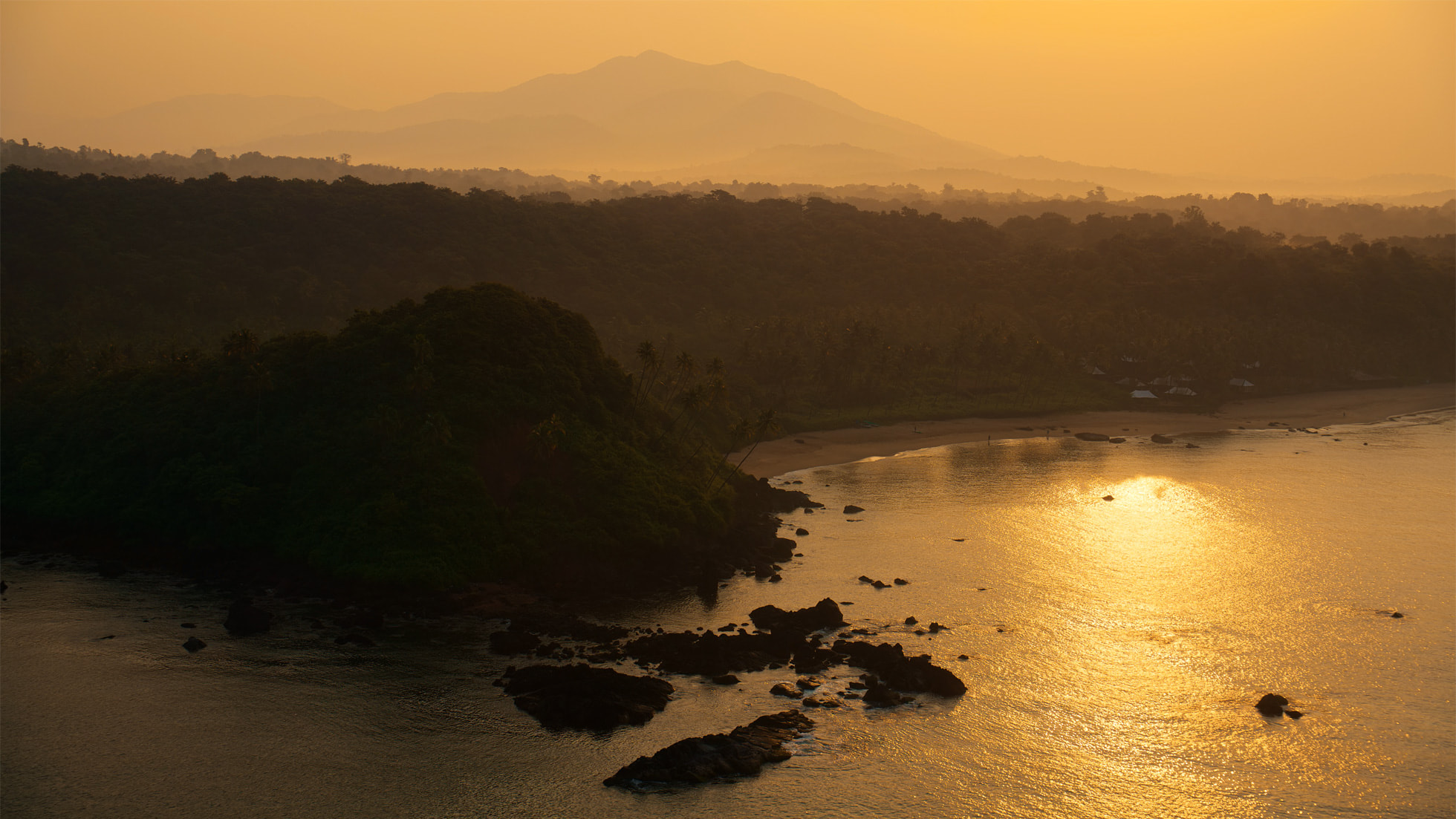 [WWDC25] Apple TV, 향상된 홈 엔터테인먼트 경험 선사 - KMUG 케이머그